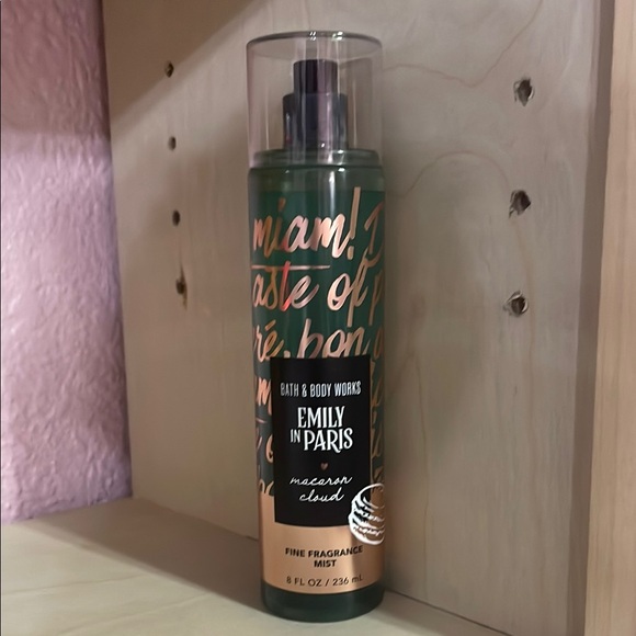 Bath & Body Works | Bath & Body | Bath Body Works Emily In Parismacaron ...